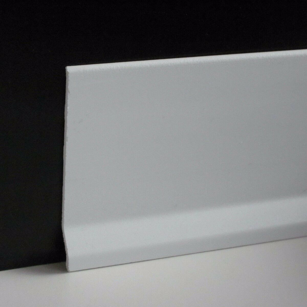 Rodapé em PVC 8600 Decoração 555 - 8010937297925-2 | Armazéns Reis